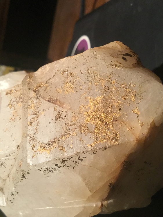 Gold in Quartz Valuation? Worth anything? - Gem Related Discussion ...