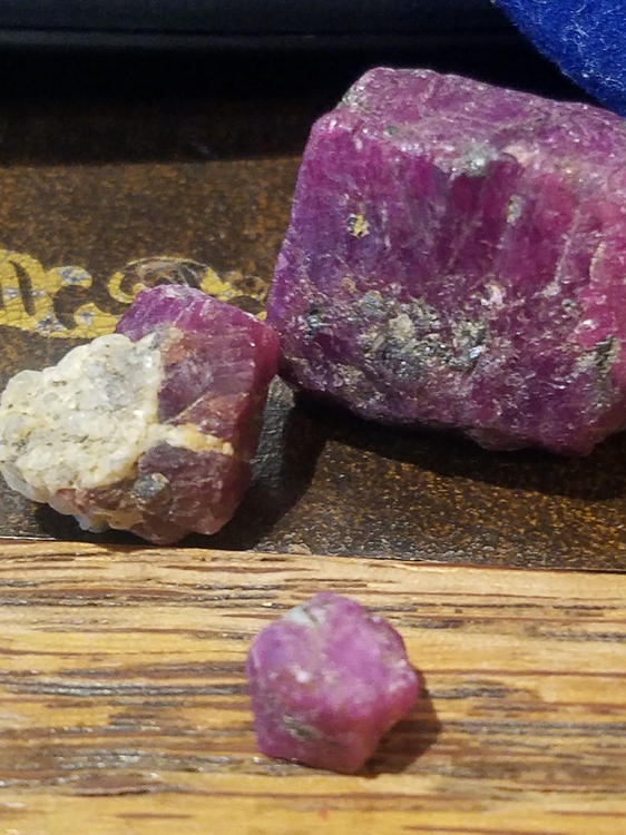 Ruby - Uncut - North Carolina - 1970s Value Help - Gem Related ...