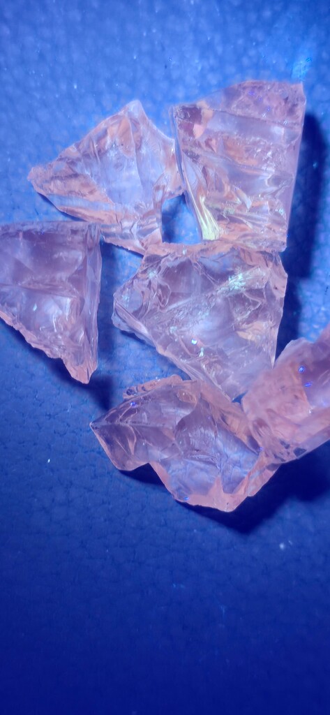 Quartz striations or something else? - Gem Related Discussion - IGS Forums