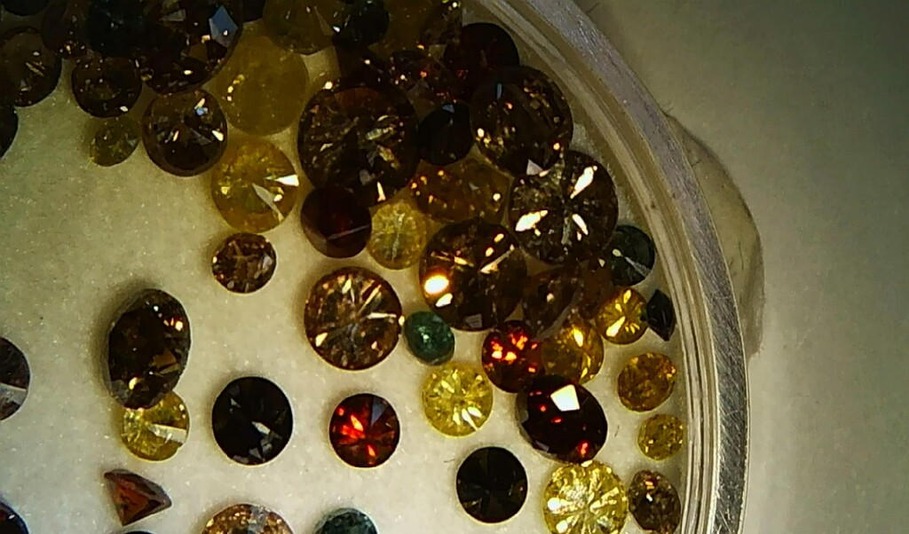 Why would anyone spend all the time to facet such small gems? - Gem ...