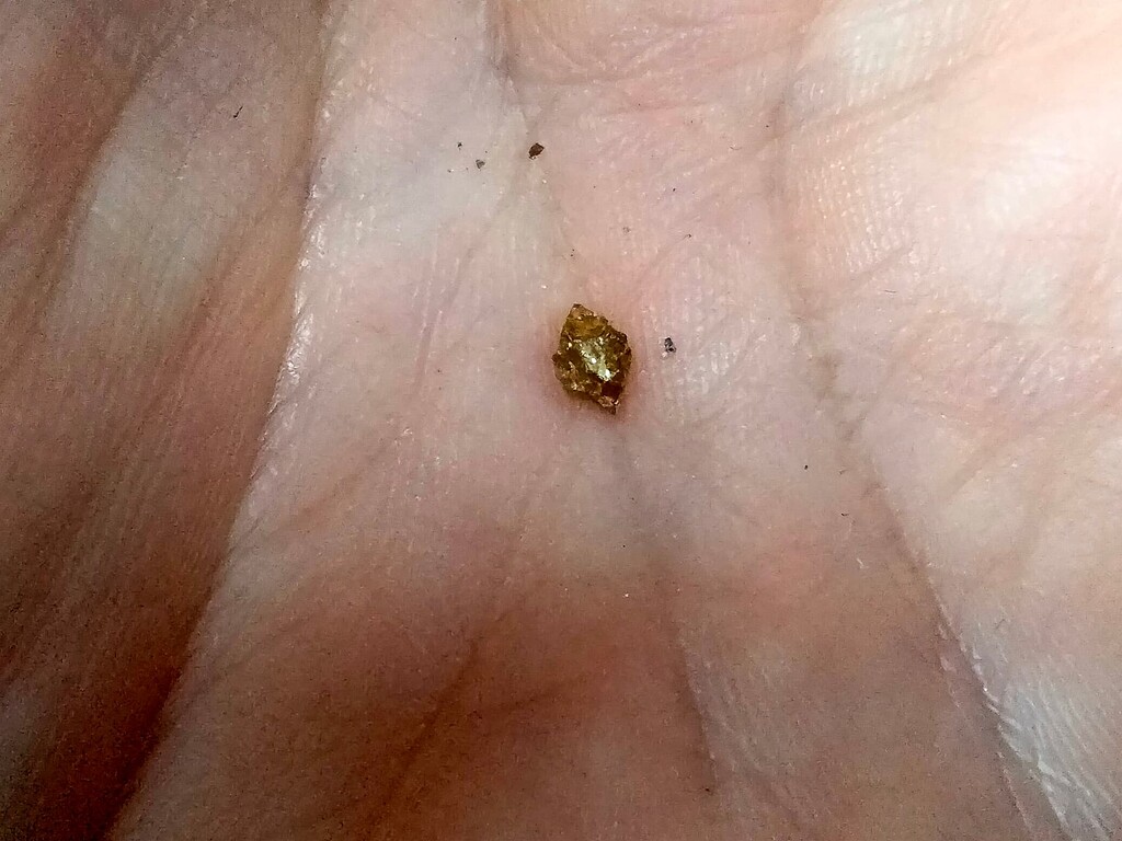 Gemstone identification - Gem Related Discussion - IGS Forums